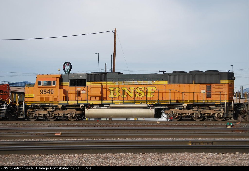 BNSF 9849